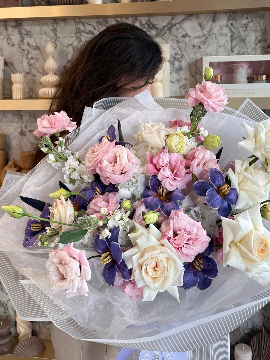 Enchantique Elegance - European hydrangea, Clooney Ranunculus,, Dutch ...