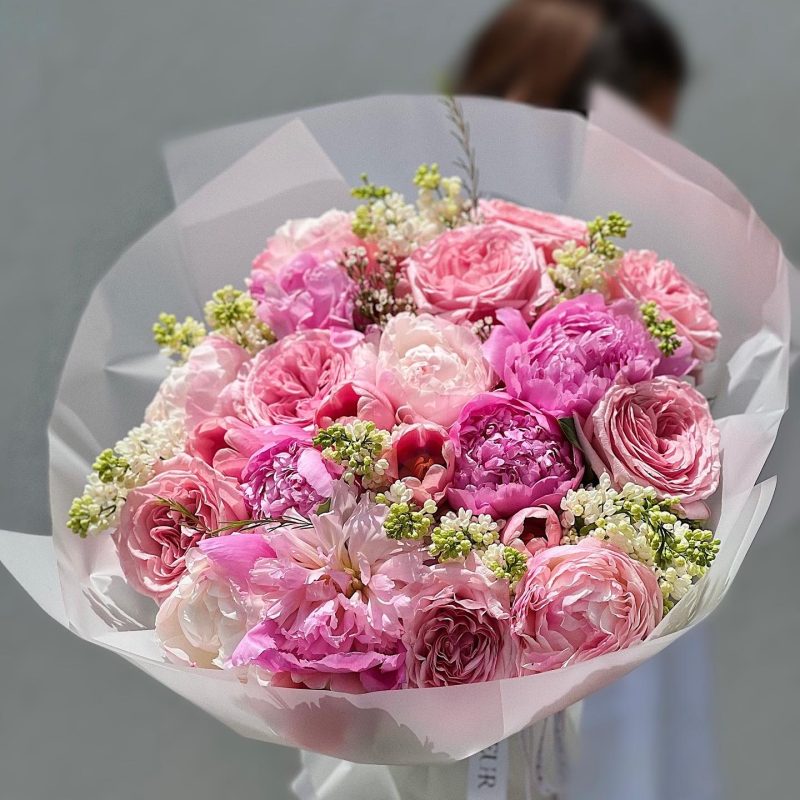 Mon cherié - Sweet scented garden O’Hara long stem roses, fuchsia ...