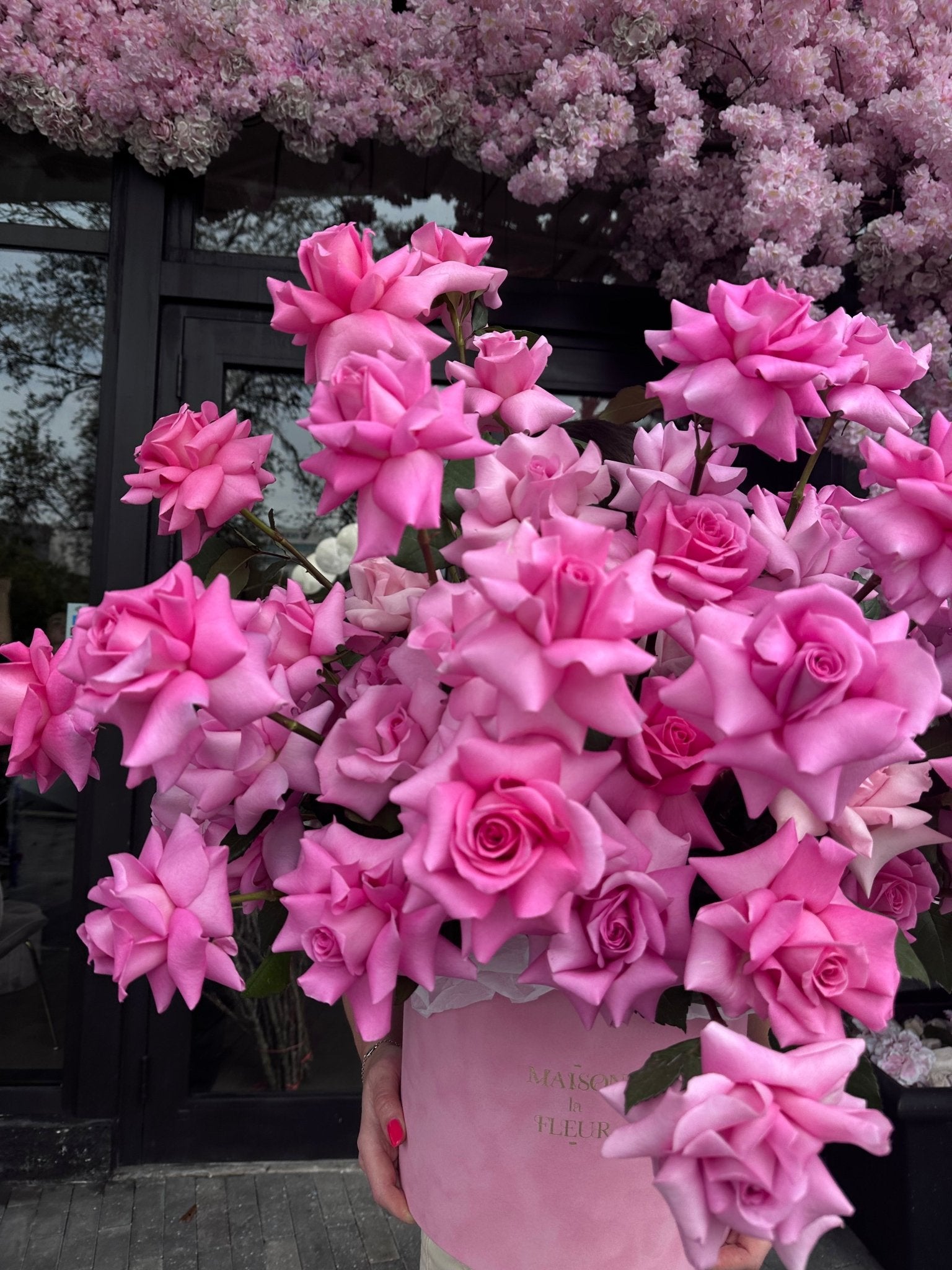 Pink Impression - Premium 50 long stem roses - Maison la Fleur