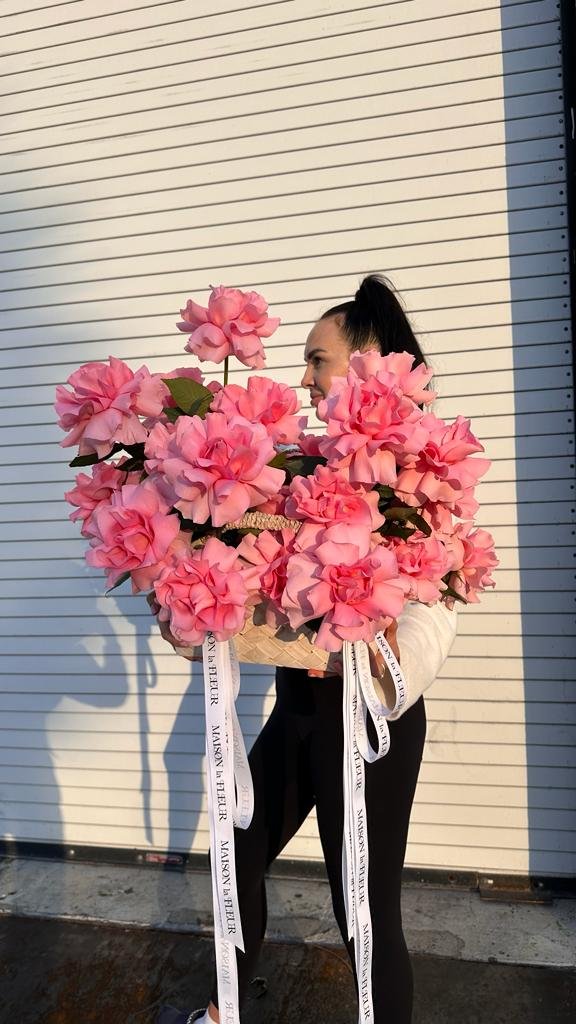 Pinky Promise - Bottega style flower box filled with premium long stem ...